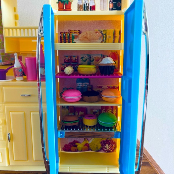 Mattel | Toys | Barbie Living In Style Kitchen Playset Super Heros ...